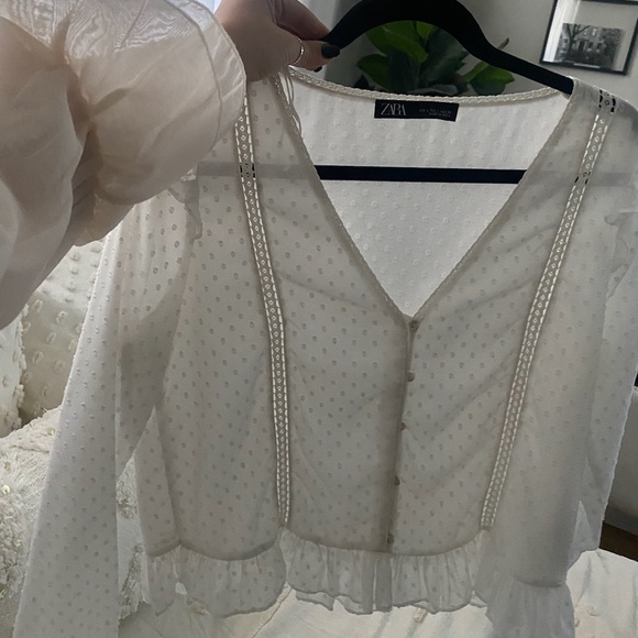 Zara | Tops | Zara Large White Polka Dot And Ruffle V Neck Blouse ...